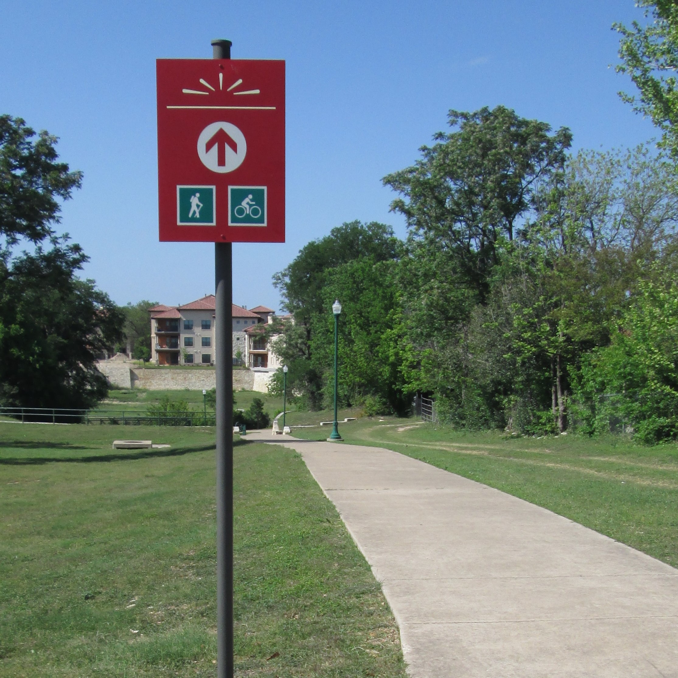 Wayfinding Signage in Multimodal Transportation Systems